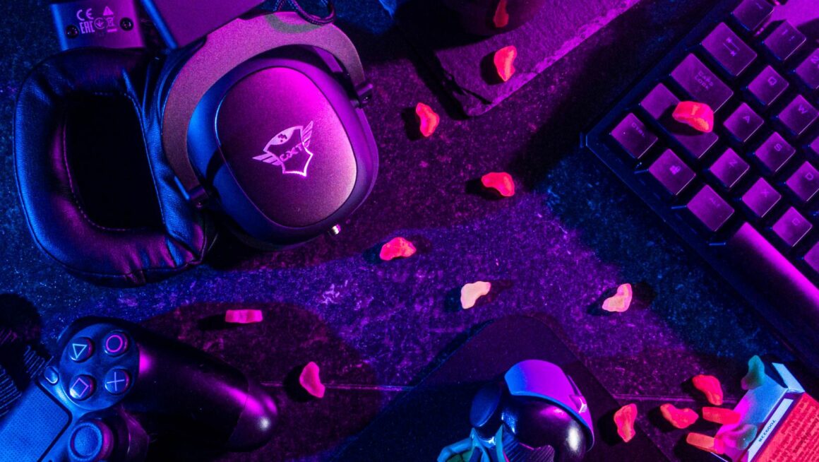 The Most Awesome Minecraft Mining Mods to Try Out - One World Plate